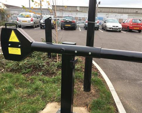 Manual rising arm barrier - (BA1.MB1) | Barricade Ltd