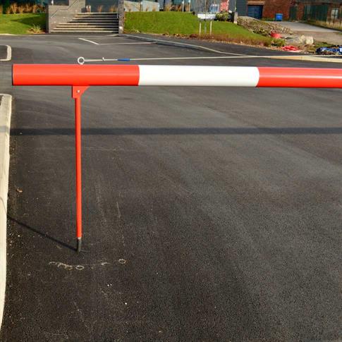 Manual rising arm barrier - (BA1.MB1) | Barricade Ltd