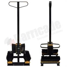 Pro boot wiper & scraper - (BW1.FS1) | Barricade Ltd